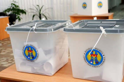 Astăzi are loc turul doi al alegerilor locale noi în comuna Tîrnova și ...