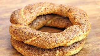 Cat de sanatos este un covrig si cate calorii are! Iata ce spun ...