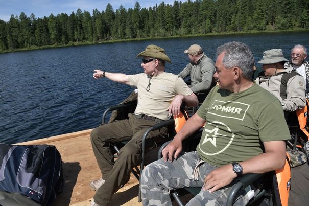 Vacanta lui Vladimir Putin, in imagini. Kremlinul face publice ...