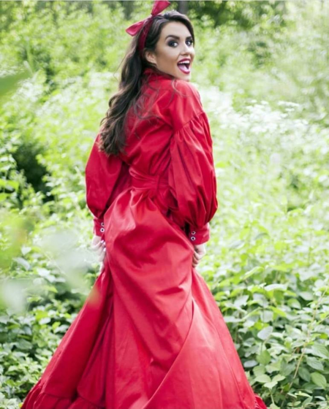 Kornelia Stefanet, Patricia Podoleanu, Jelena Karleusa sau Miss Romania ...