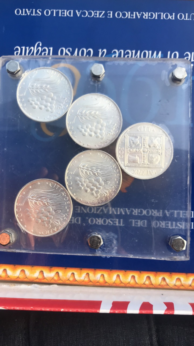 Mai multe monede dedicate personalitatilor italiene, din secolele XVI ...