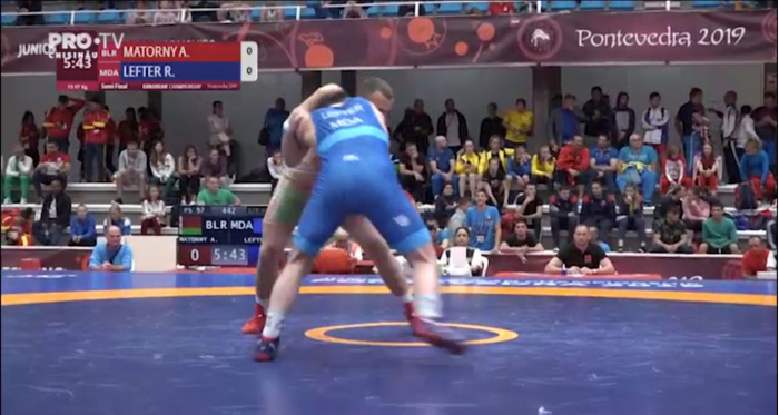 Luptatorii moldoveni cuceresc noi locuri de frunte la turneul de lupte ...