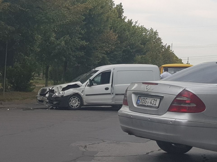 Accident la Ciocana: 3 masini, implicate. Ce spune politia