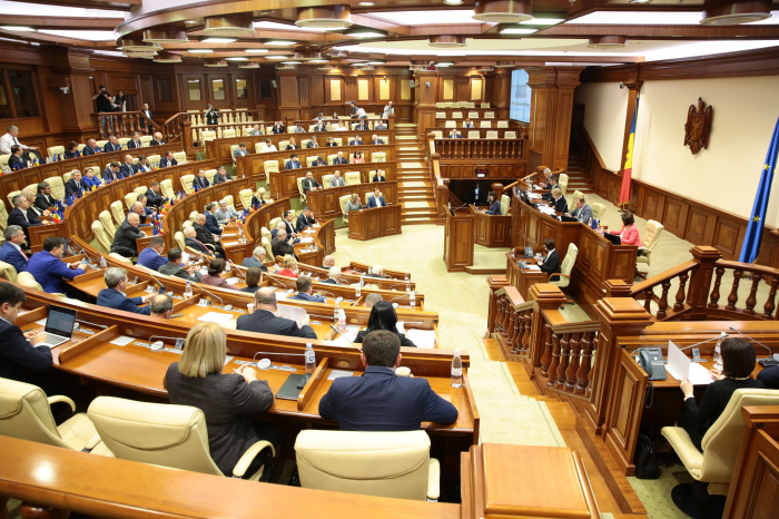 Motiune de cenzura impotriva Guvernului Sandu - inaintata de PSRM. Vezi ...