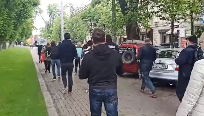 LIVE. Un nou protest in fata Guvernului. Angajatii din domeniul HoReCa ... LIVE. Un nou protest in fata Guvernului. Angajatii din domeniul HoReCa ...