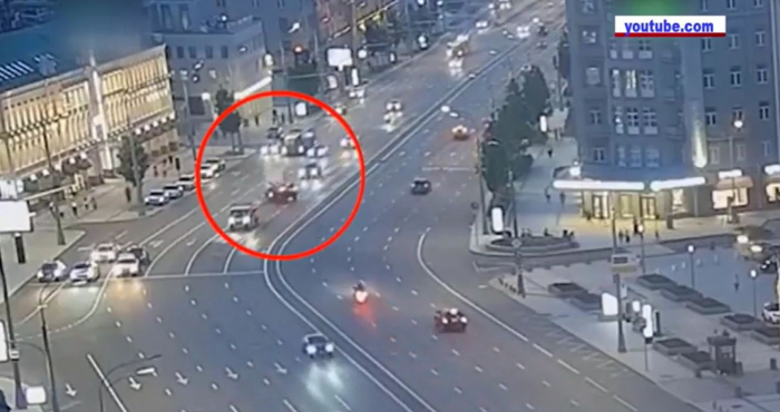 Un cunoscut actor rus a provocat un cumplit accident la Moscova, soldat ... Un cunoscut actor rus a provocat un cumplit accident la Moscova, soldat ...
