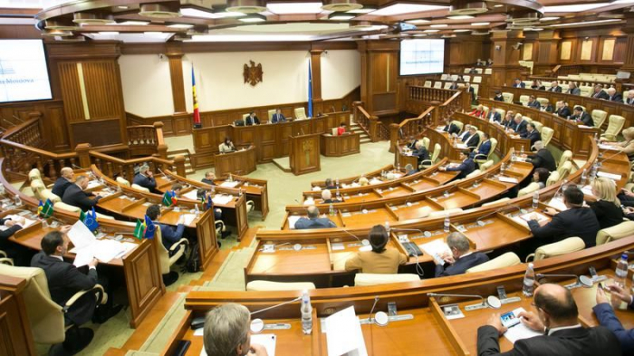 Lipsa de cvorum in Parlament. Sedinta nu a avut loc, intrucat s-au ...