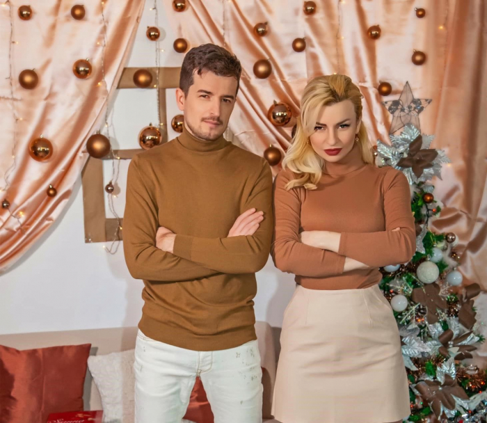 Radu si Ana Sirbu - sedinta foto romantica de Craciun, care pare rupta ...