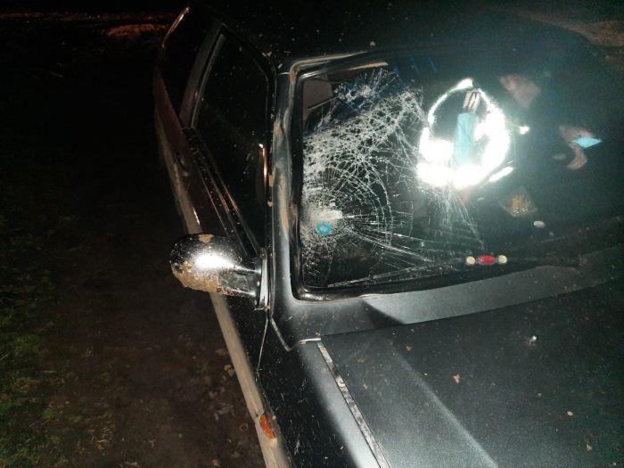 Un tanar a ajuns la spital, dupa ce a fost lovit de o masina. Soferul a ... Un tanar a ajuns la spital, dupa ce a fost lovit de o masina. Soferul a ...