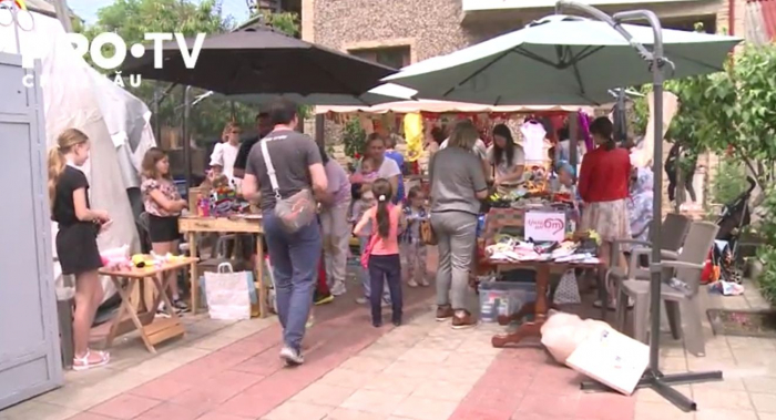 Mai multi copii din capitala si-au castigat proprii banuti, praticipand ...