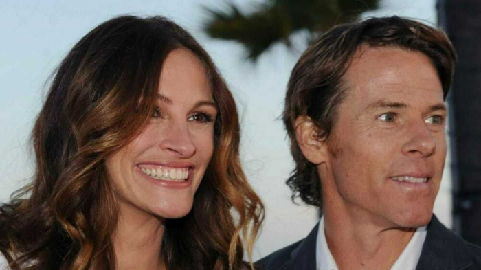 O poveste de iubire ca-n filme: Julia Roberts e indragostita nebuneste ...