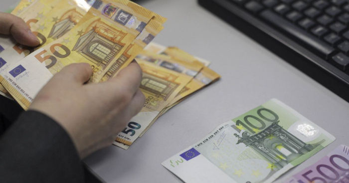 Curs valutar BNM pentru 22 noiembrie. Cat costa astazi un euro si un dolar - FOTO