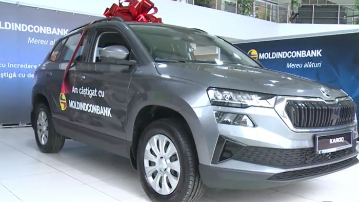Emotii de neuitat pentru un client Moldindconbank – a deschis un depozit si a castigat un automobil!