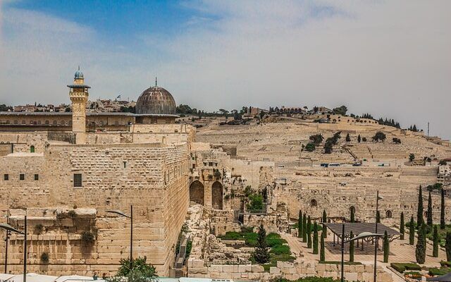 Israelul si Palestina au ajuns la un acord pentru detensionare si ...