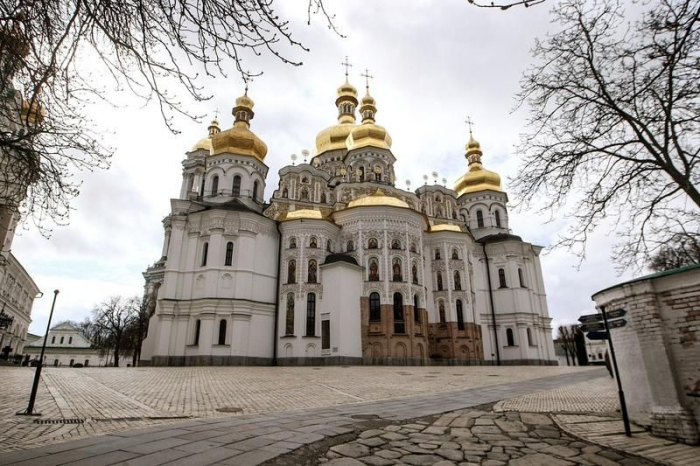 Mitropolitul Pavlo, staretulul manastirii Lavra Pecerska din Kiev ...