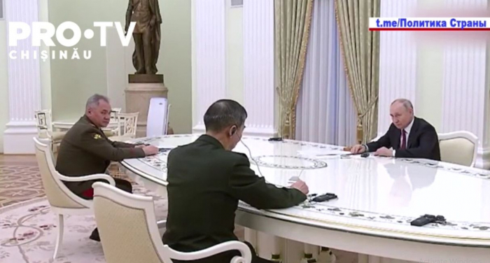 Intalnirea neasteptata la Moscova. In cadrul vizitei sale, ministrul ...
