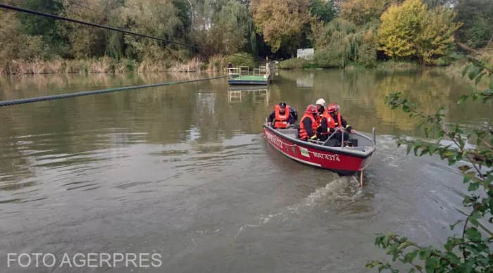 Tragedia de pe raul Mures din Romania: Barca nu era inmatriculata ...