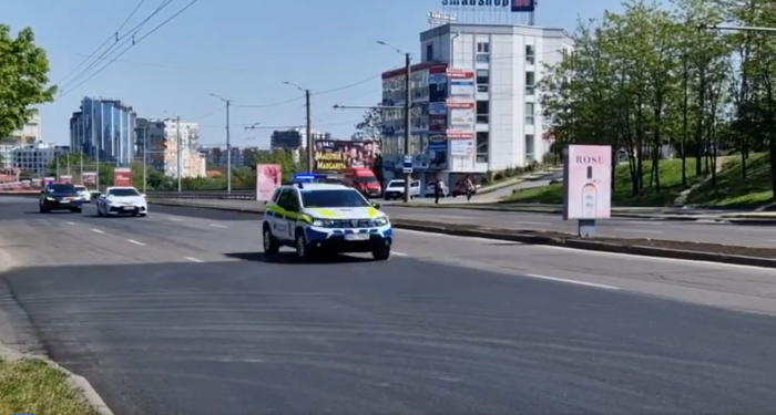 Traficul rutier a fost reluat in capitala. Coloanele oficiale parasesc ...