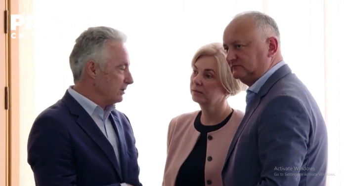 Un an de la retinerea lui Igor Dodon in dosarul sacosa neagra. O serie de sedinte, amanate - VIDEO