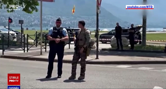 Franta este in stare de soc dupa atacul din Annecy. Doi dintre copiii ... Franta este in stare de soc dupa atacul din Annecy. Doi dintre copiii ...