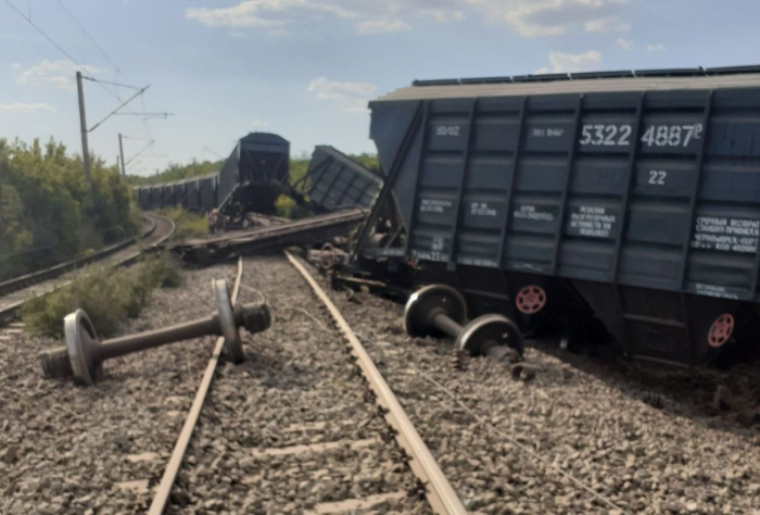 Sase vagoane incarcate cu cereale s-au rasturnat in sudul Moldovei ...