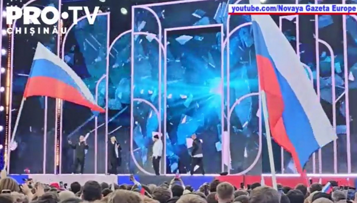 Concert in Piata Rosie de la Moscova: Participantii ar fi fost platiti ...