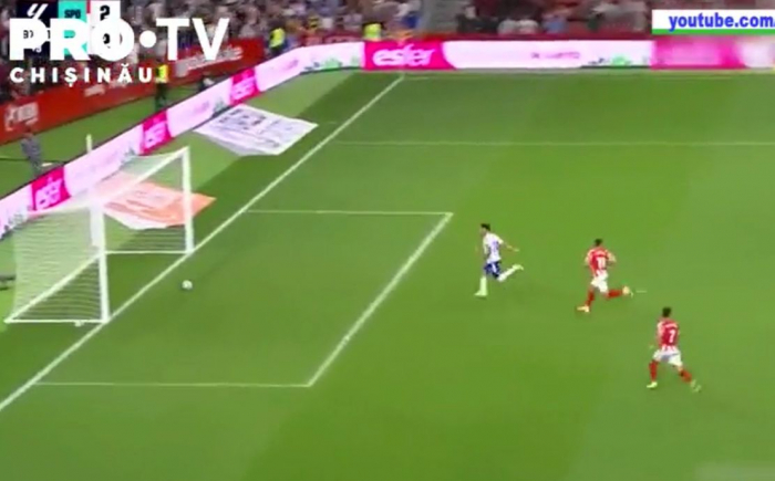 Gafa anului in fotbal vine din Spania. Portarul clubului Real Zaragoza a lasat echipa sa fara ...