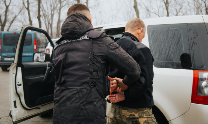 A comis infractiunea in 2016, iar acum isi va ispasi pedeapsa. Isprava ...