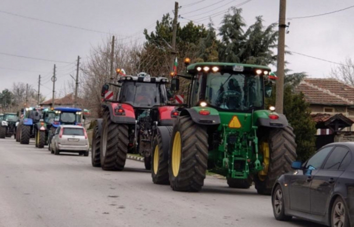 Fermierii anunta noi proteste pe drumurile importante din tara ...