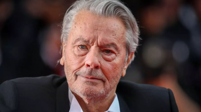 Familia lui Alain Delon refuză să-i îndeplinească ultima dorință. Care ...