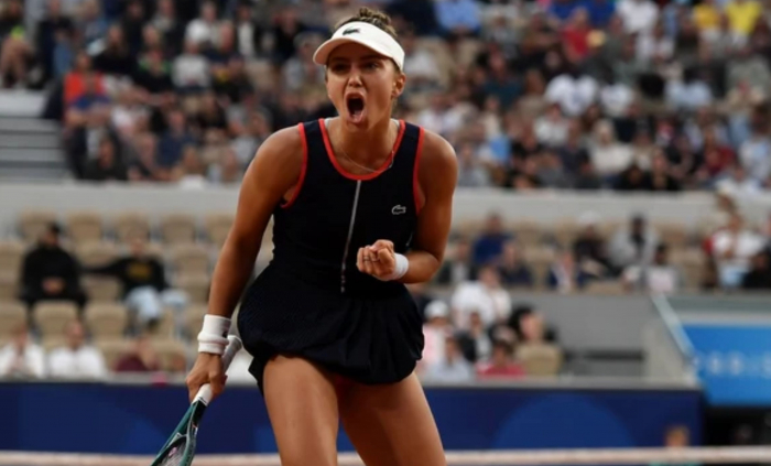 Zi de senzație pentru tenismena Jaqueline Cristian la Australian Open. Românca a reușit o ...