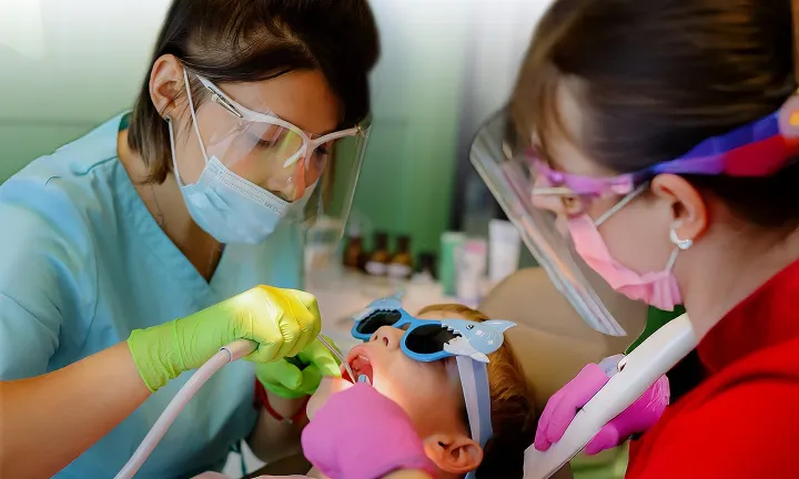 Clinica stomatologică Dr. Romaniuc 4Kids își deschide o nouă filială la ...