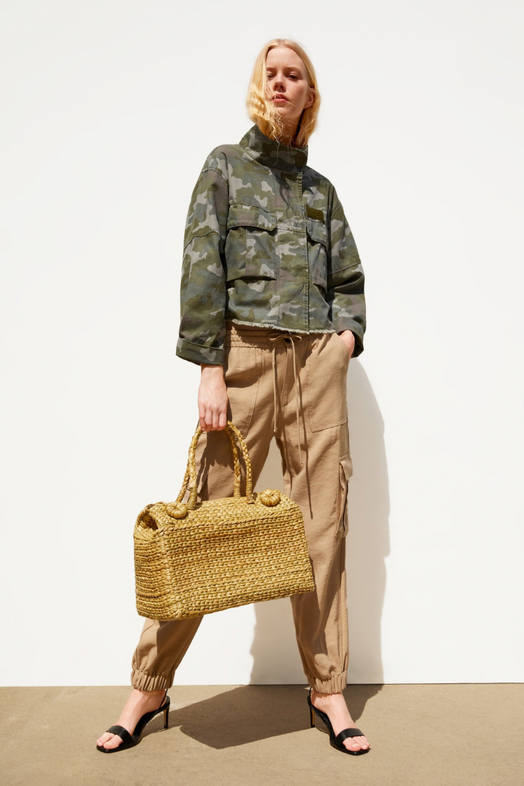 Genti de vara din materiale naturale, in tendintele verii 2019