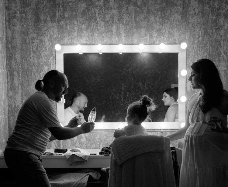 Bucurie mare in familia lui Anatol Durbala. Artistul a devenit taticul ...