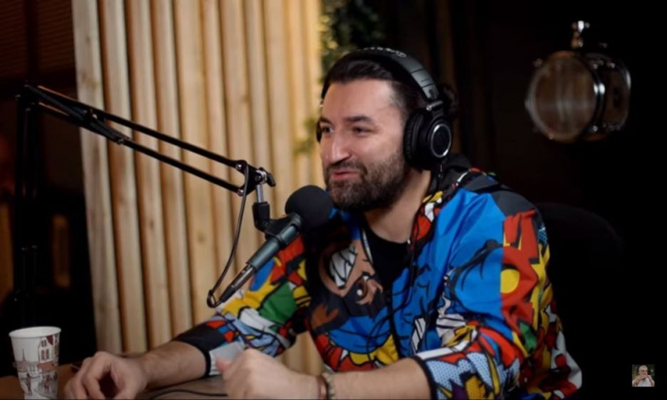 Ce n-ar vrea Smiley sa afle fiica lui despre el. Artistul, demonstratie ...