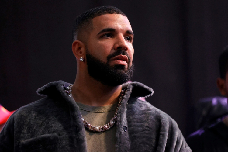 Drake - cel mai popular artist din lume! Afla cine s-au clasat pe ...