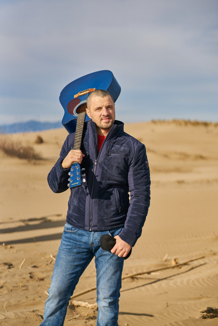 Pavel Stratan a implinit 52 de ani! Vezi cum a fost felicitat ...