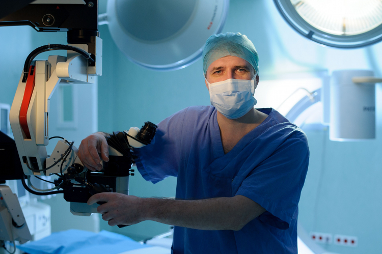 Medicina nu sta pe loc! Totul despre inlaturarea tumorilor cerebrale cu ...