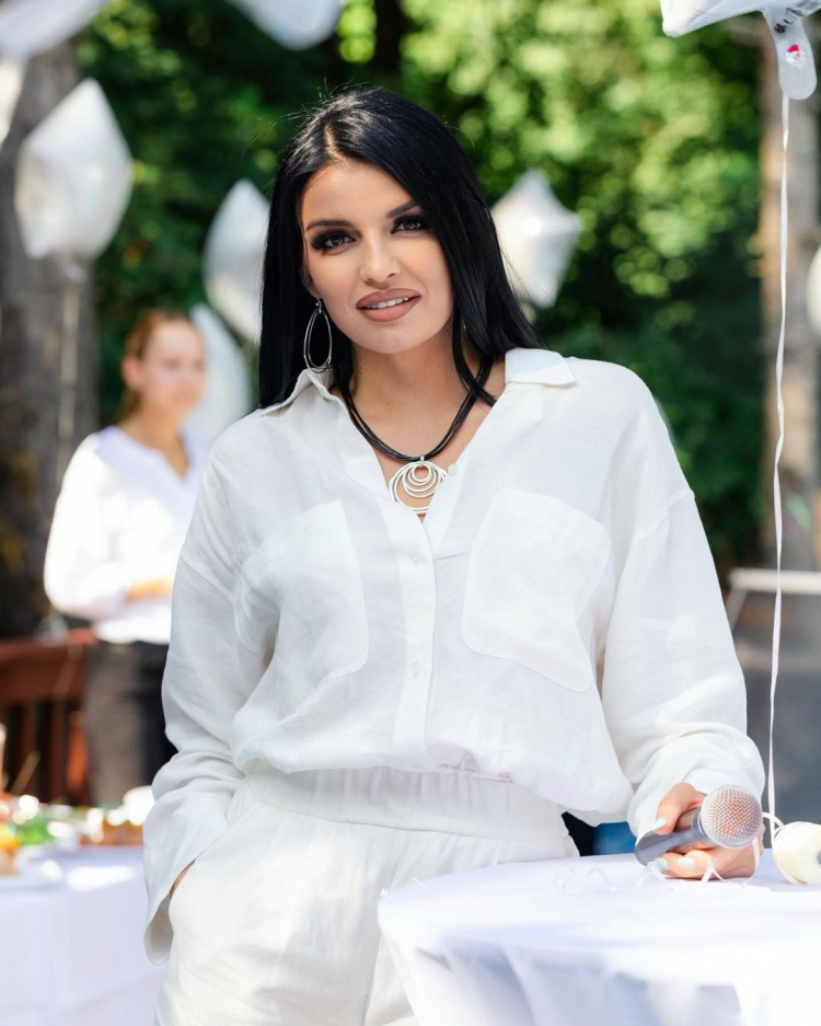 Karizma si Cristina Croitoru - acum 10 ani! Vezi cat de mult s-au ...