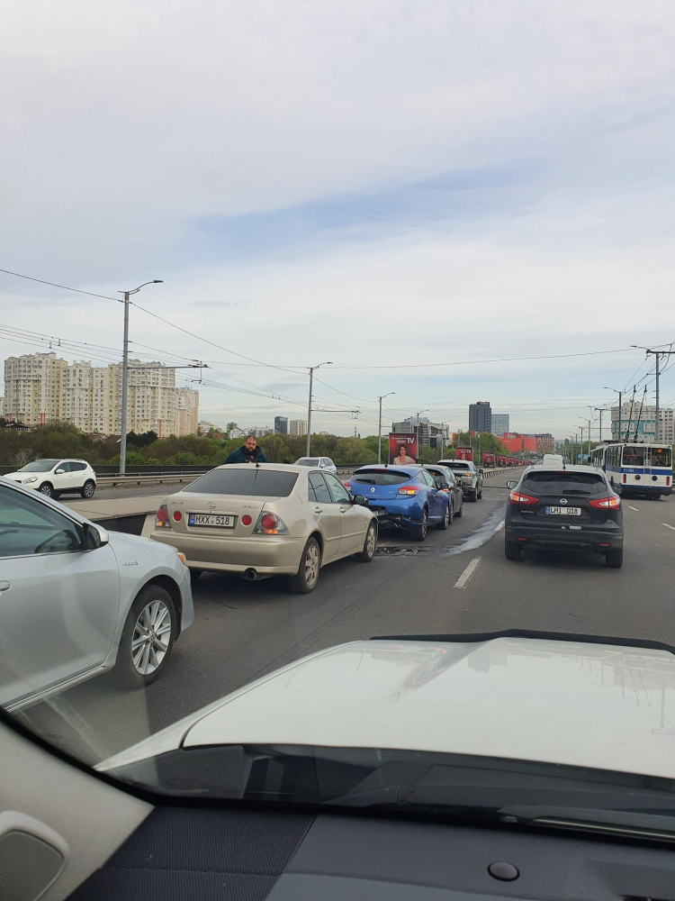 Carambol in capitala. Un fetita de trei ani a avut nevoie de ingrijiri ...