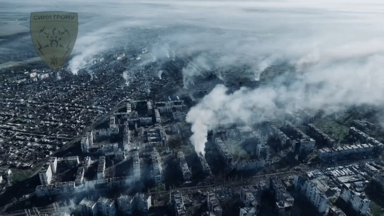 Batalia pentru Bahmut. Ucrainenii securizeaza „Drumul Vietii” si ataca ...