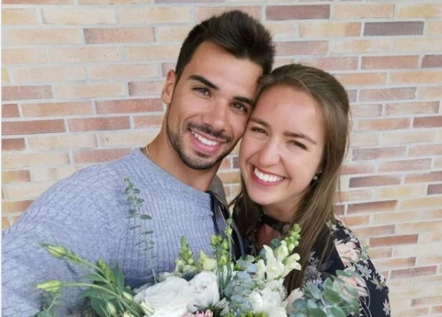 Si-a ascuns relatia timp de 11 ani si acum se casatoreste cu sora sa ...