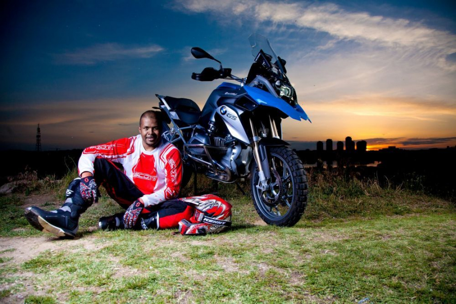 Cu o singura fotografie, Cabral a impresionat sute de romani in cateva ...