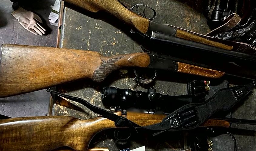 Aveau acasa un intreg arsenal de munitii. Cinci persoane - sanctionate ...