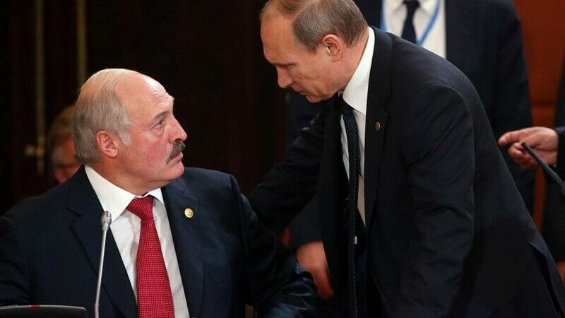 Alexandr Lukasenko a sosit in Rusia pentru a-i fi alaturi lui Vladimir ...