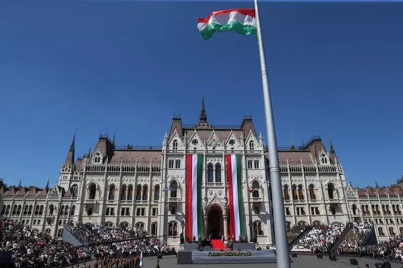 Ungaria adopta o lege stricta privind angajarea de lucratori straini