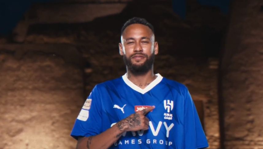 Neymar, prezentat oficial la noua sa echipa. Salariul urias pe care il ... Neymar, prezentat oficial la noua sa echipa. Salariul urias pe care il ...