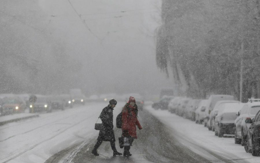 Vin ninsorile in Moldova. Temperaturile vor atinge maxime de 3 grade Celsius in nordul tarii ...