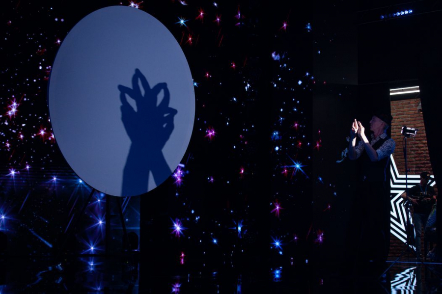 Drew Colby, spectacol fenomen, doar cu mainile, pe scena „Romanii au ...