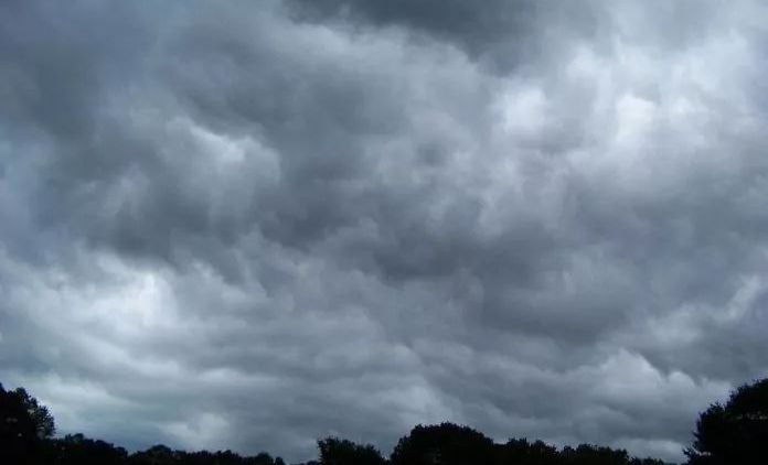 Cer noros și maxime de până la 18 grade. Cum va fi vremea astăzi, dar și în următoarele zile ...